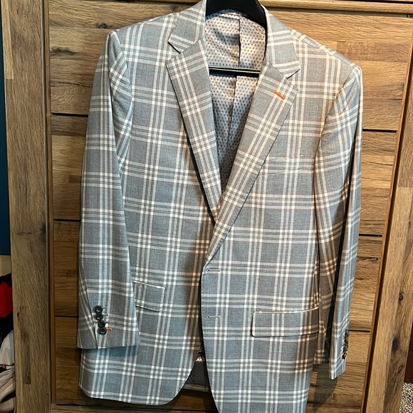 commonwealth Clothiers | Suits & Blazers | Custom Commonwealth ...